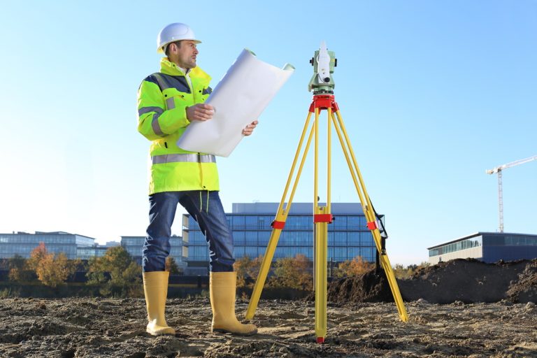 Using Total Stations | Wolfwood Consulting | Building Surveying ...